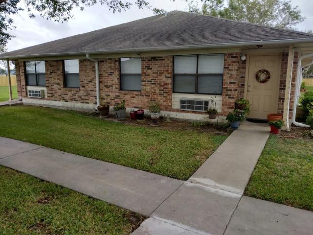 1 BR, 1 BA Apartment 1207 Miracle Drive, Edna, TX 77957