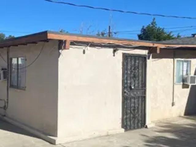 1 BR, 1 BA Apartment 1208 1/2 Clay St, Redlands, CA 92374