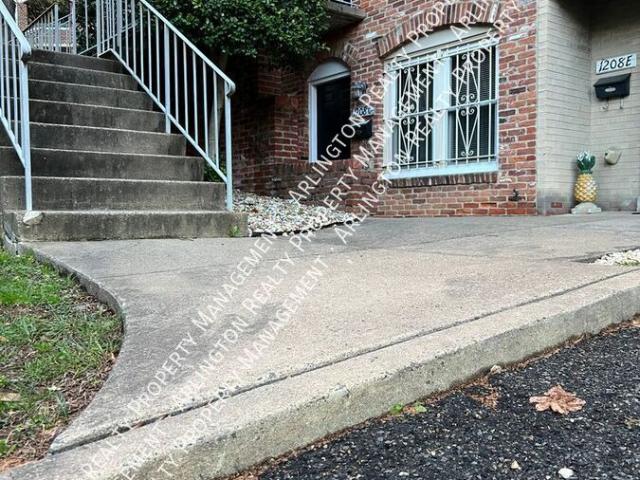 1 BR, 1 BA Apartment 1208 C N. Wayne St, Arlington, VA 22201