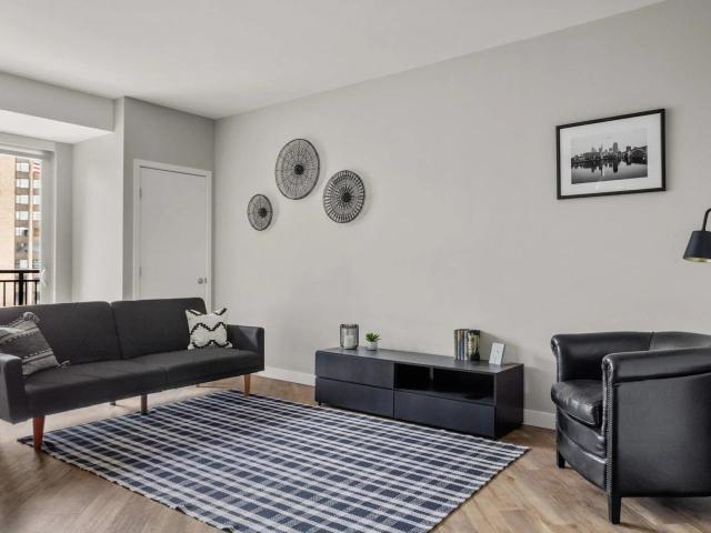 1 BR, 1 BA Apartment 120 Hennepin Ave Unit 626, Minneapolis, MN 55401