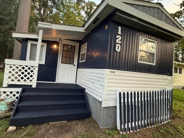 1 BR, 1 BA Apartment 120 Lofgren Rd, Cadillac, MI 49601