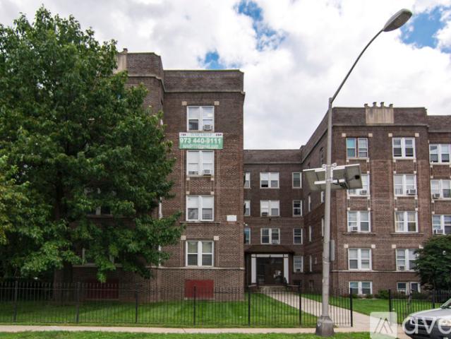 1 BR, 1 BA Apartment 120 N Oraton Pkwy, Unit d46, East Orange, NJ 07017