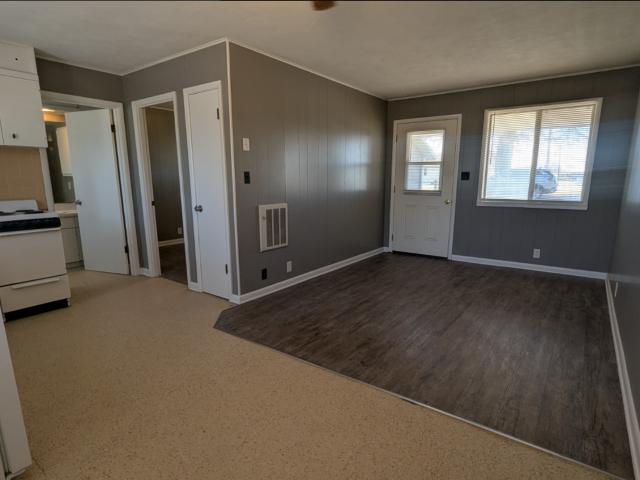 1 BR, 1 BA Apartment 1214 S Blake, Stockton, MO 65785