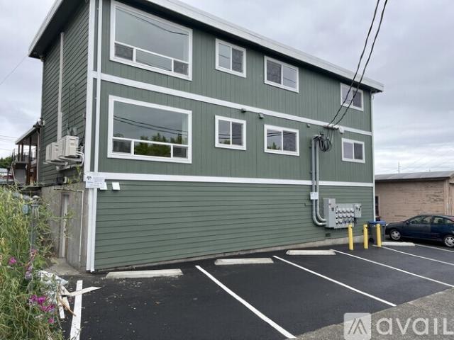 1 BR, 1 BA Apartment 1215 Gregory Way, Unit 3, Bremerton, WA 98337