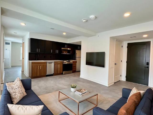 1 BR, 1 BA Apartment 1215 Wyandotte St Kansas City, MO 64105