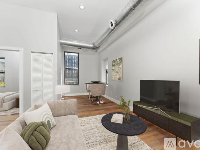 1 BR, 1 BA Apartment 1219 W Devon Ave, Unit 203, Chicago, IL 60660