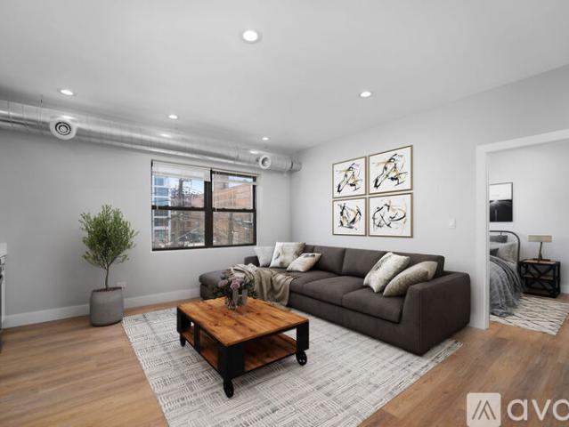 1 BR, 1 BA Apartment 1219 W Devon Ave, Unit 205, Chicago, IL 60660
