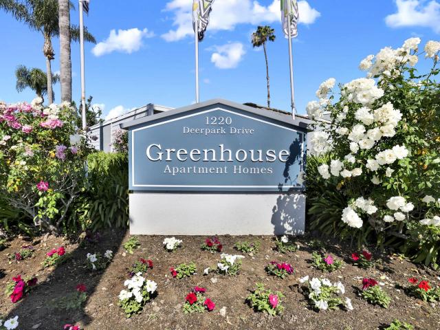 1 BR, 1 BA Apartment 1220 Deerpark Drive Unit 056, Fullerton, CA 92831