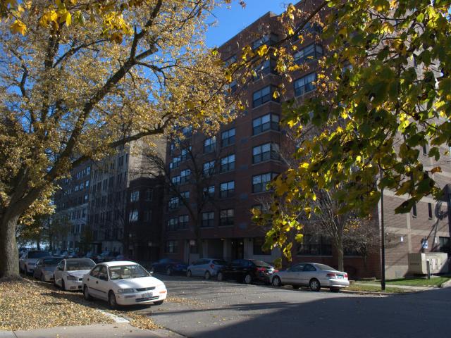 1 BR, 1 BA Apartment 1221 W Sherwin Ave, Chicago, IL 60626