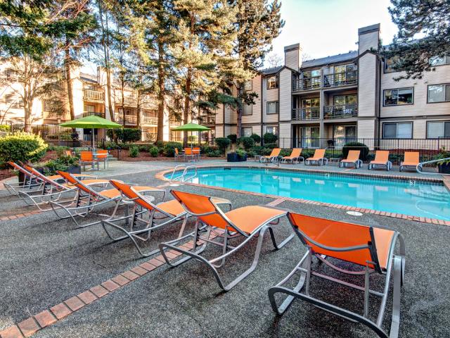 1 BR, 1 BA Apartment 12221 Airport Road Unit D103, Everett, WA 98204