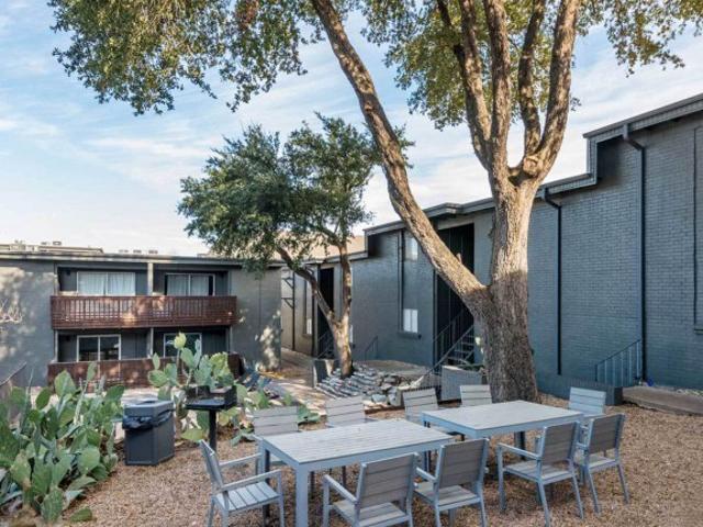 1 BR, 1 BA Apartment 1227 Algarita Ave, Austin, TX 78704
