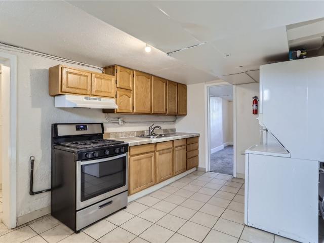1 BR, 1 BA Apartment 122 S Broadway, Denver, CO 80209