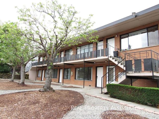 1 BR, 1 BA Apartment 12341 33rd Ave NE, Seattle, WA 98125