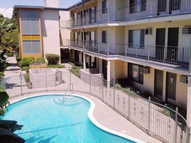 1 BR, 1 BA Apartment 12441 Old River School Road Unit 205, Downey, CA 90242