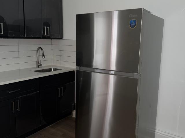 1 BR, 1 BA Apartment 124 W. College St., Louisville, KY 40203