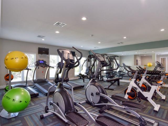 1 BR, 1 BA Apartment 12500 Dunlap Street Unit 11 2 654, Houston, TX 77035