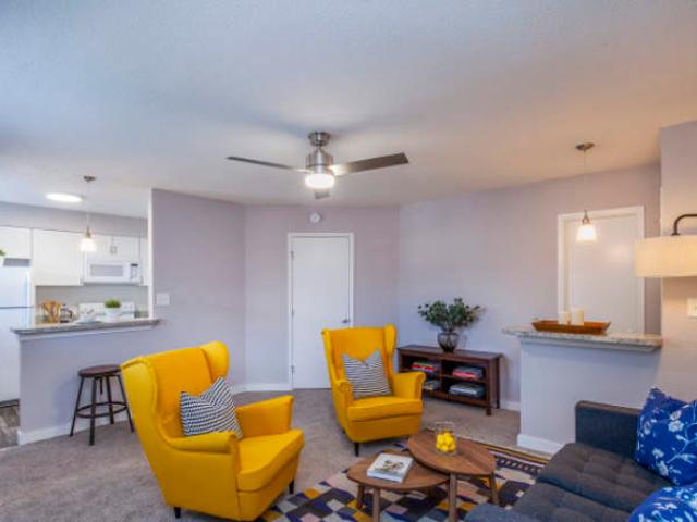 1 BR, 1 BA Apartment 1250 Skipper Rd, Tampa, FL 33613