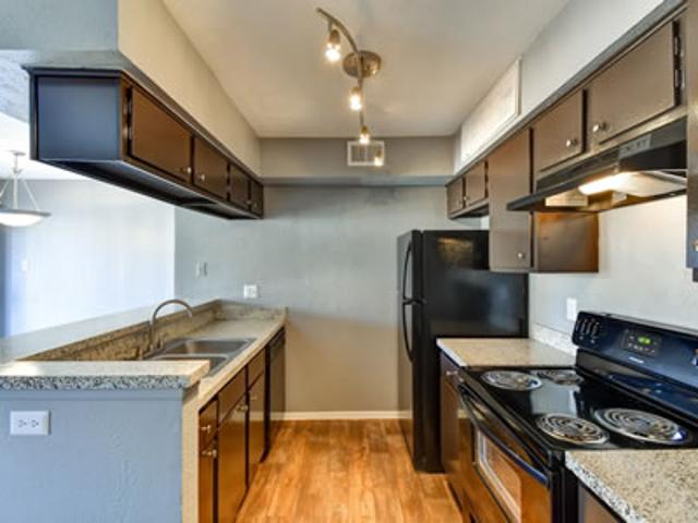 1 BR, 1 BA Apartment 1255 West Pleasant Run Road Unit 272 06, Lancaster, TX 75146