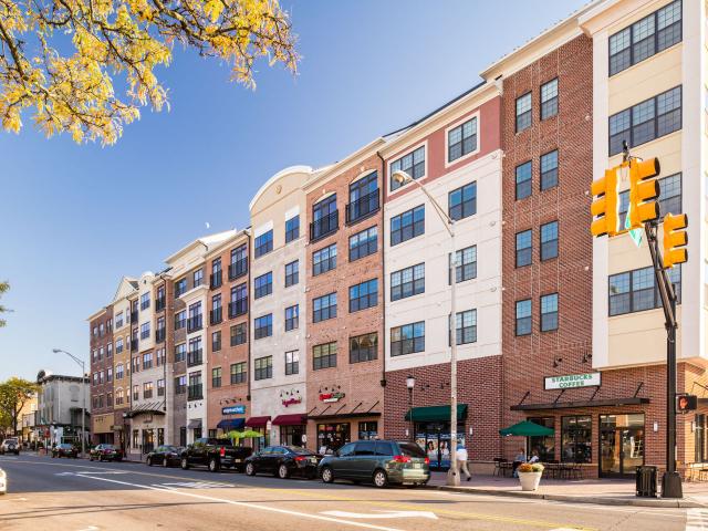 1 BR, 1 BA Apartment 125 West Main Street Unit 417, Somerville, NJ 08876