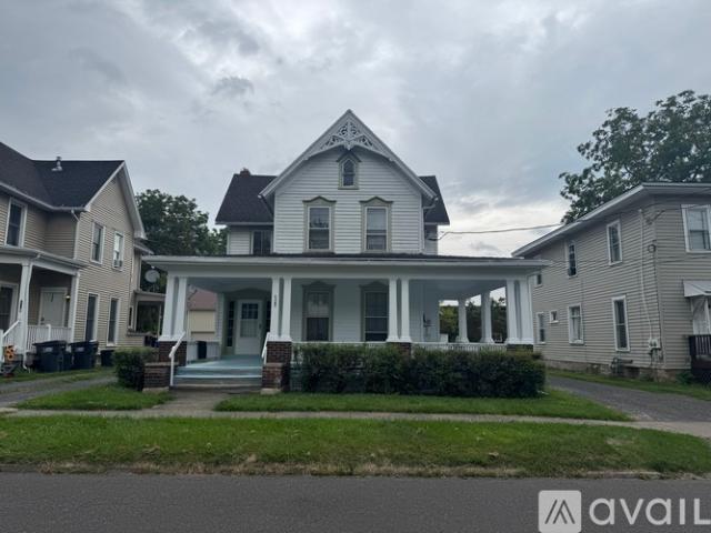 1 BR, 1 BA Apartment 125 Benham St, Unit 4, Penn Yan, NY 14527