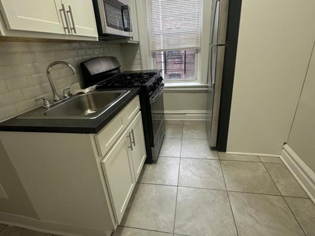 1 BR, 1 BA Apartment 125 Corbin Ave, Unit 303, Jersey City, NJ 07306