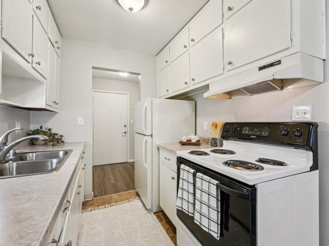 1 BR, 1 BA Apartment 1266 Gorman Avenue Unit 303, Saint Paul, MN 55118