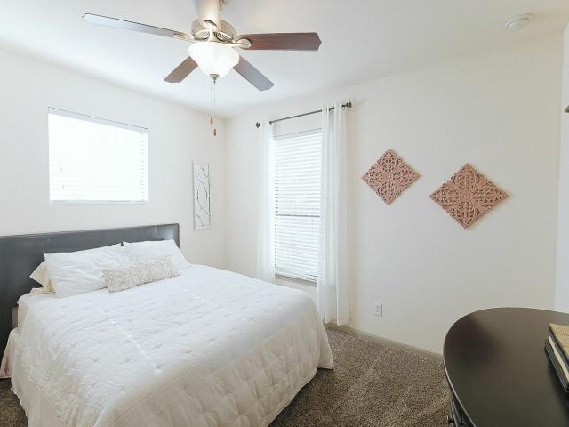 1 BR, 1 BA Apartment 12800 Center Lake Drive Unit 4 00431, Austin, TX 78753