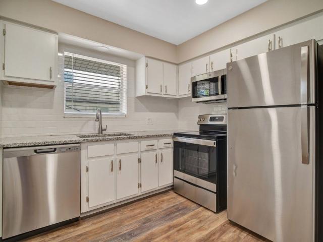1 BR, 1 BA Apartment 129 East Amelia Street Unit 103, Orlando, FL 32801