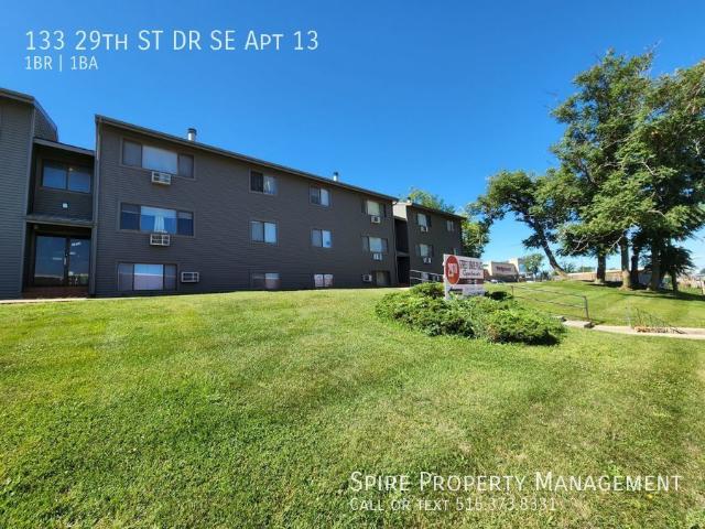 1 BR, 1 BA Apartment 133 29th ST DR SE Apt 13, Cedar Rapids, IA 52403