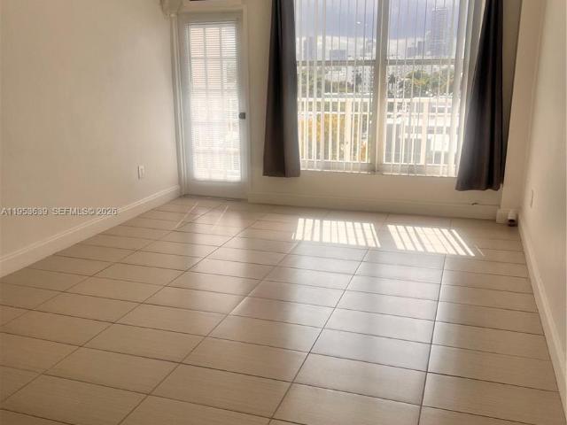 1 BR, 1 BA Apartment 1300 Lincoln Road, Miami Beach, FL 33139