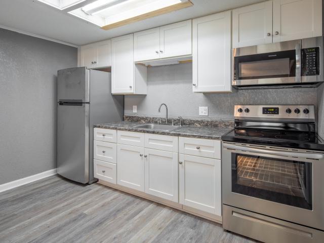 1 BR, 1 BA Apartment 1300 Nashville Pike Unit 1706, Gallatin, TN 37066