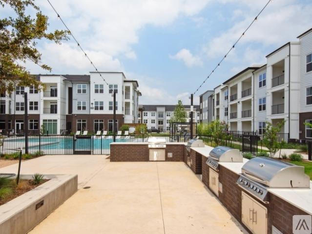 1 BR, 1 BA Apartment 1301 Leah Ave, Unit 2104, San Marcos, TX 78666
