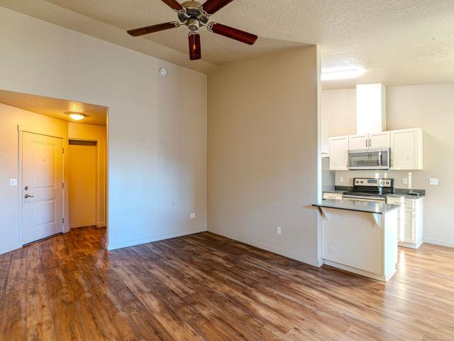 1 BR, 1 BA Apartment 13020 SW Dickson St Unit 60 102, Portland, OR 97224