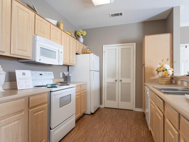 1 BR, 1 BA Apartment 1305 Williamsburg Drive Unit 10 1011, Bossier City, LA 71112