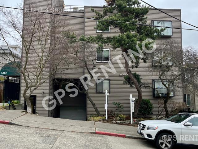 1 BR, 1 BA Apartment 1312 6th Ave N, Seattle, WA 98109