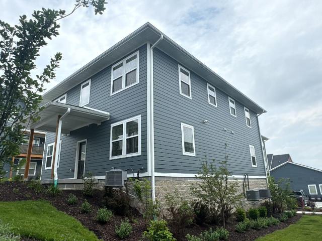 1 BR, 1 BA Apartment 13178 Lincoln Rd Unit 101 Unit 13081 Cornhusker Road Unit 201 A972 Carriage House w/Attached Garage X60, La Vista, NE 68128