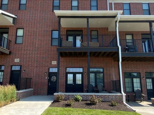 1 BR, 1 BA Apartment 13178 Lincoln Rd Unit 101 Unit 13119 Cove Hollow Court A972 Carriage House w/Attached Garage, La Vista, NE 68128