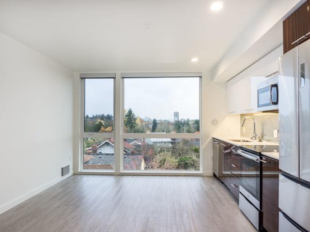 1 BR, 1 BA Apartment 1319 Northeast 65th Street Unit 407, Seattle, WA 98115