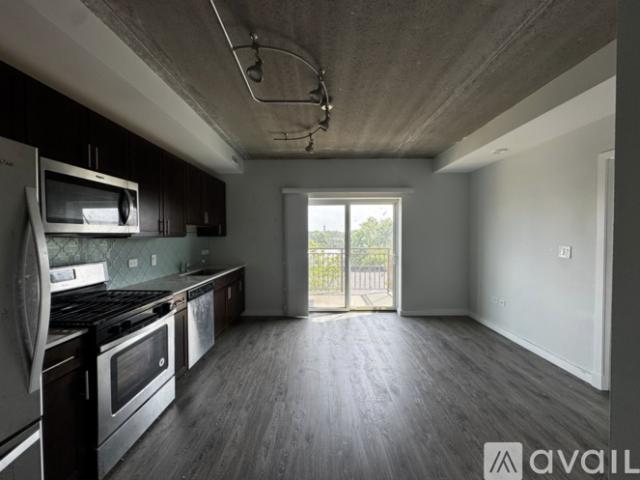 1 BR, 1 BA Apartment 1323 W Morse Ave, Unit 504, Chicago, IL 60626