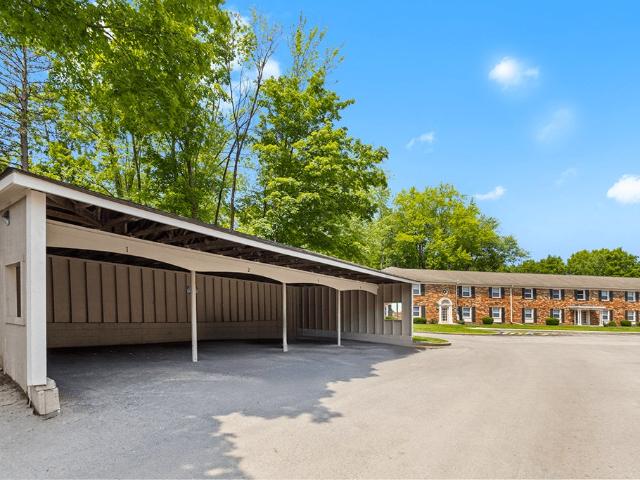 1 BR, 1 BA Apartment 1325 W. 75th Court Terrace, Apt. B Unit 00313, Indianapolis, IN 46260