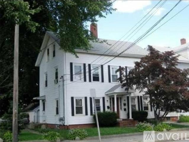 1 BR, 1 BA Apartment 132 Armistice Boulevard, Unit 3, Pawtucket, RI 02860