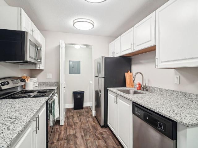 1 BR, 1 BA Apartment 13305 NE 171st St Unit M181, Woodinville, WA 98072