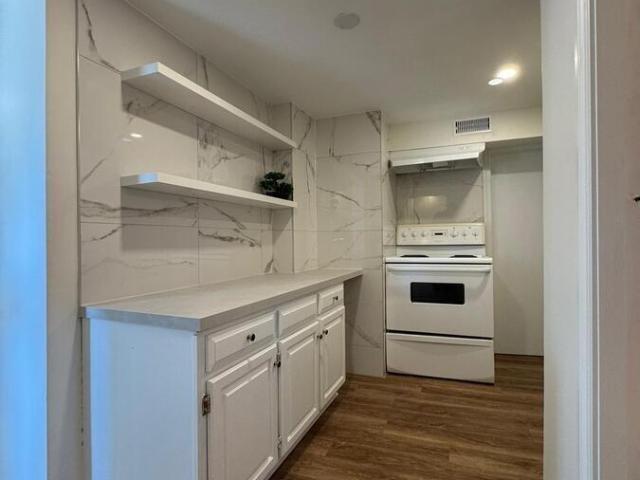 1 BR, 1 BA Apartment 1330 Richmond Avenue, Windsor, ON N9A 4A8