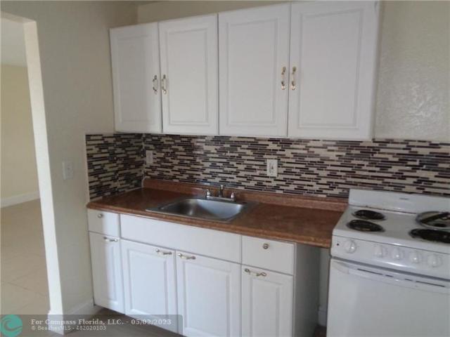 1 BR, 1 BA Apartment 1331 Southwest 44th Ter, Fort Lauderdale, FL 33317