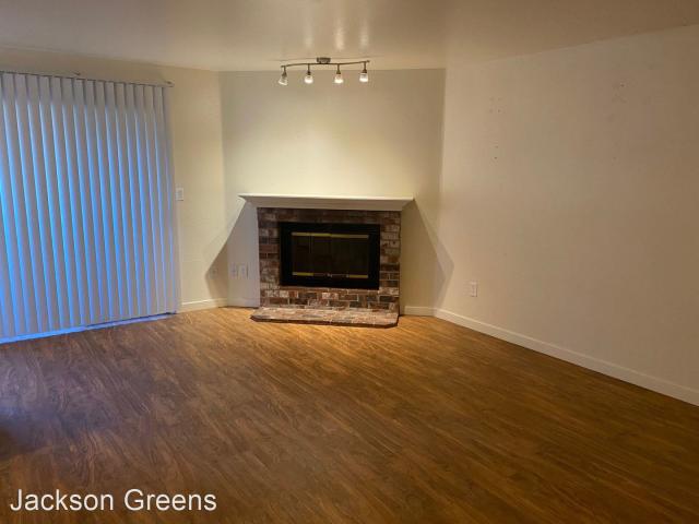 1 BR, 1 BA Apartment 13341 15th Avenue Northeast Unit C201, Seattle, WA 98125