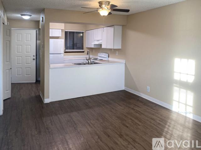 1 BR, 1 BA Apartment 1335 Ortiz Drive Southeast, Unit 10, Albuquerque, NM 87108