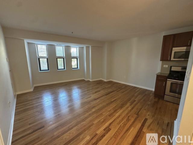 1 BR, 1 BA Apartment 1337 W Fargo Ave, Unit 1207, Chicago, IL 60626