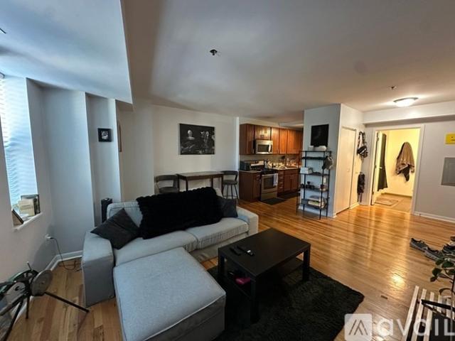 1 BR, 1 BA Apartment 1337 W Fargo Ave, Unit #207, Chicago, IL 60626