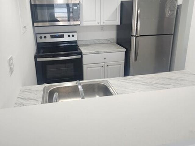 1 BR, 1 BA Apartment 13390 NE 7th Ave, Unit 304, North Miami, FL 33161