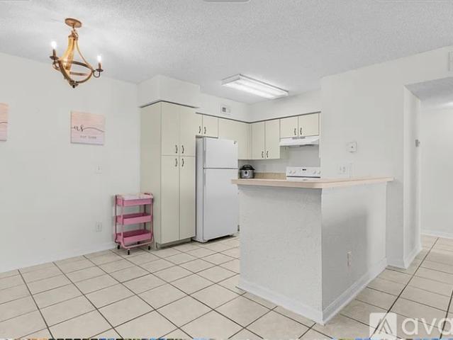 1 BR, 1 BA Apartment 13545 Eagle Ridge Dr, Unit 814, Fort Myers, FL 33912
